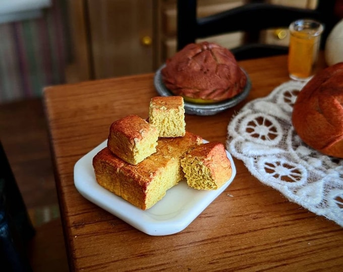 Dollhouse Miniature 1:12 Scale Cornbread - Etsy