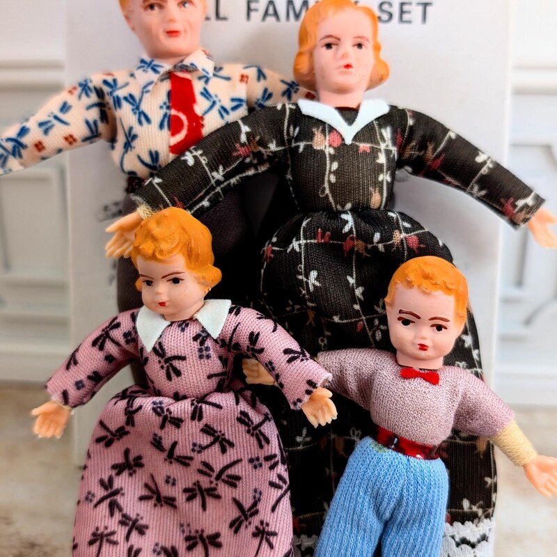 Dollhouse Family - Etsy