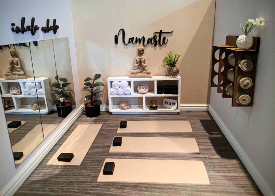 Dollhouse Miniature 1:12 Scale Yoga Mat and Yoga Block Qty 1 - Etsy
