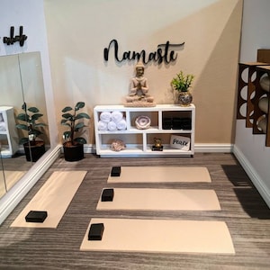 Dollhouse Miniature 1:12 Scale Yoga Mat and Yoga Block Qty 1 - Etsy