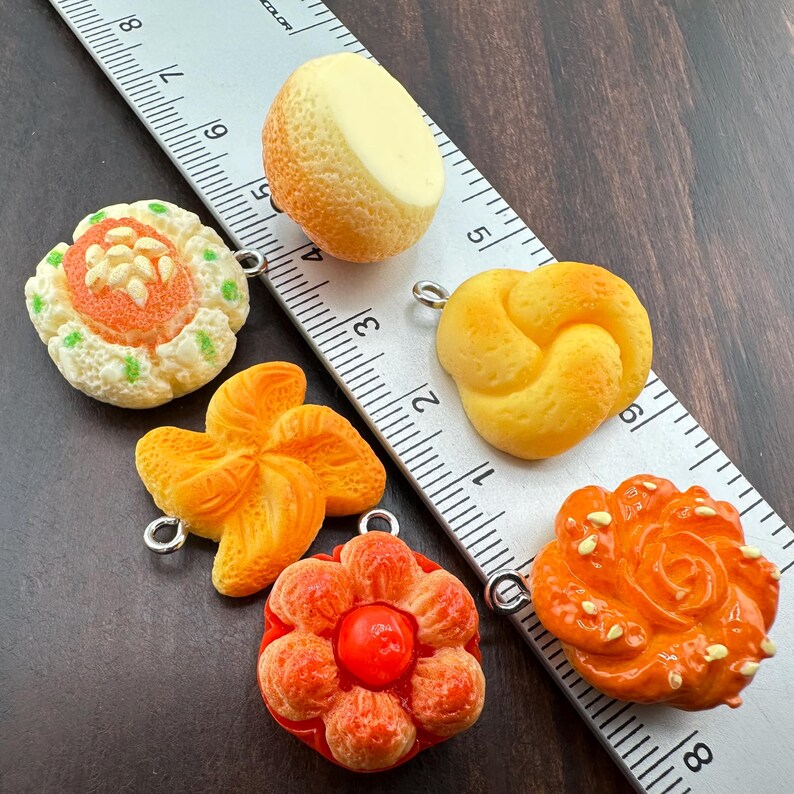 Miniature Bread Charms (qty 6) - Etsy