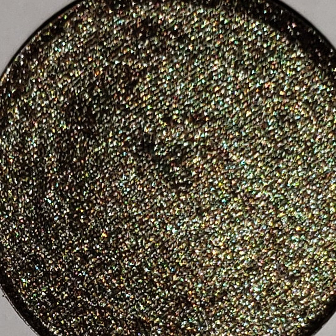 Skadi Eyeshadow - Etsy