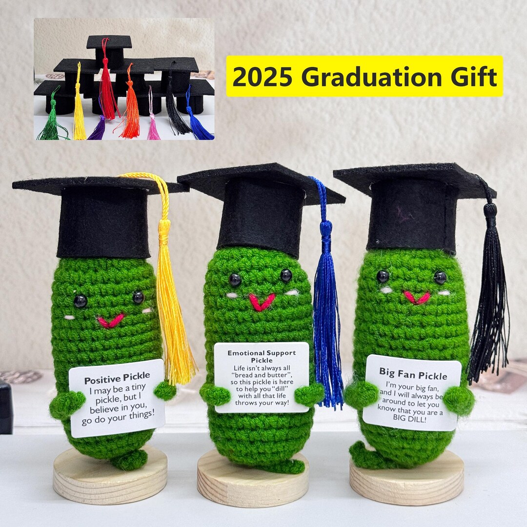 2025 Graduation Gift,handmade Crochet Pickle With Graduation Tassel Hat ...