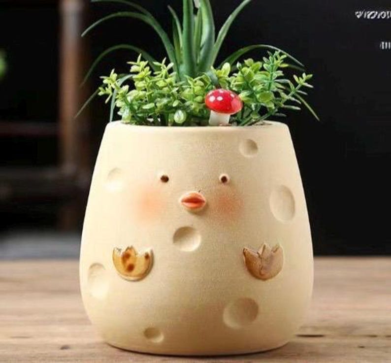 Smiley Chicken Ceramics 3 Different Sizes and Shapes. - Etsy