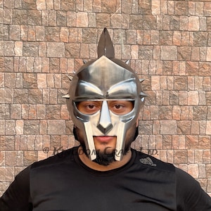 Maximus Gladiator Helmet Russell Crowe's Helmet for Cosplay Prop ...