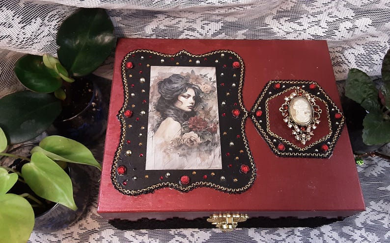 76B Victorian Themed Box - Etsy