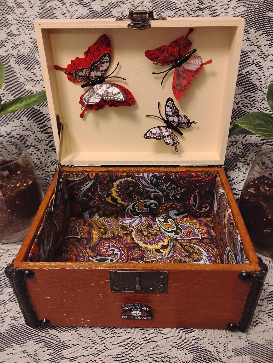 0208B Skull W/horns Awesome Box! - Etsy
