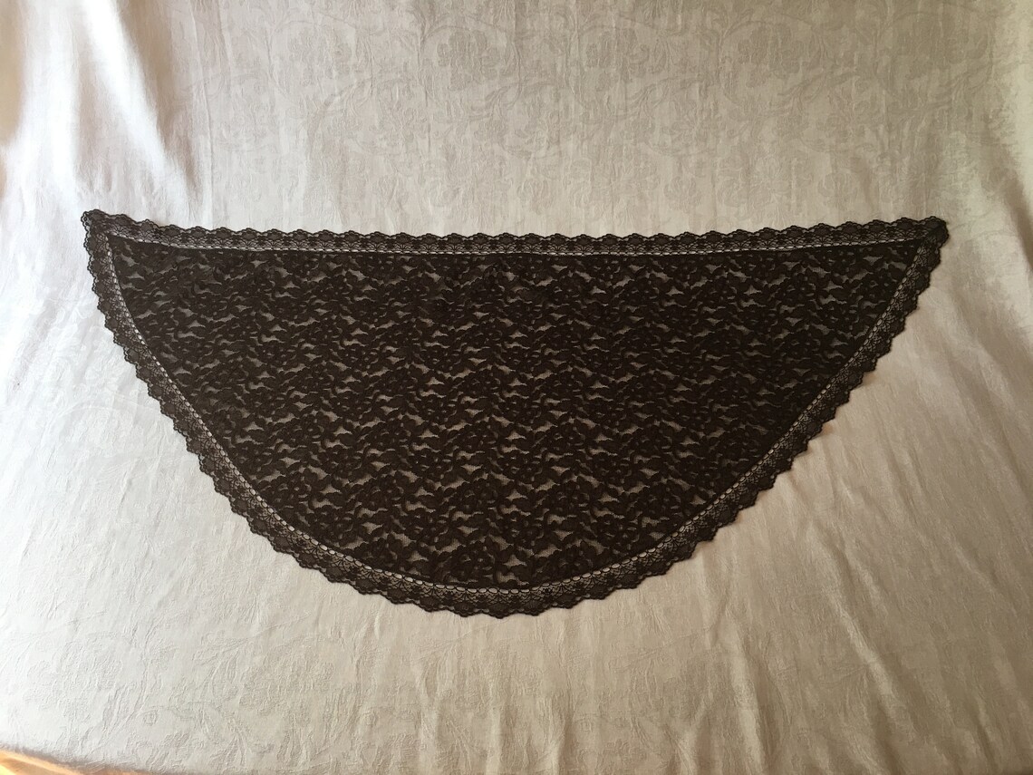 Brown Floral Stretch Lace Mantilla Headcovering Chapel Veil: the ...