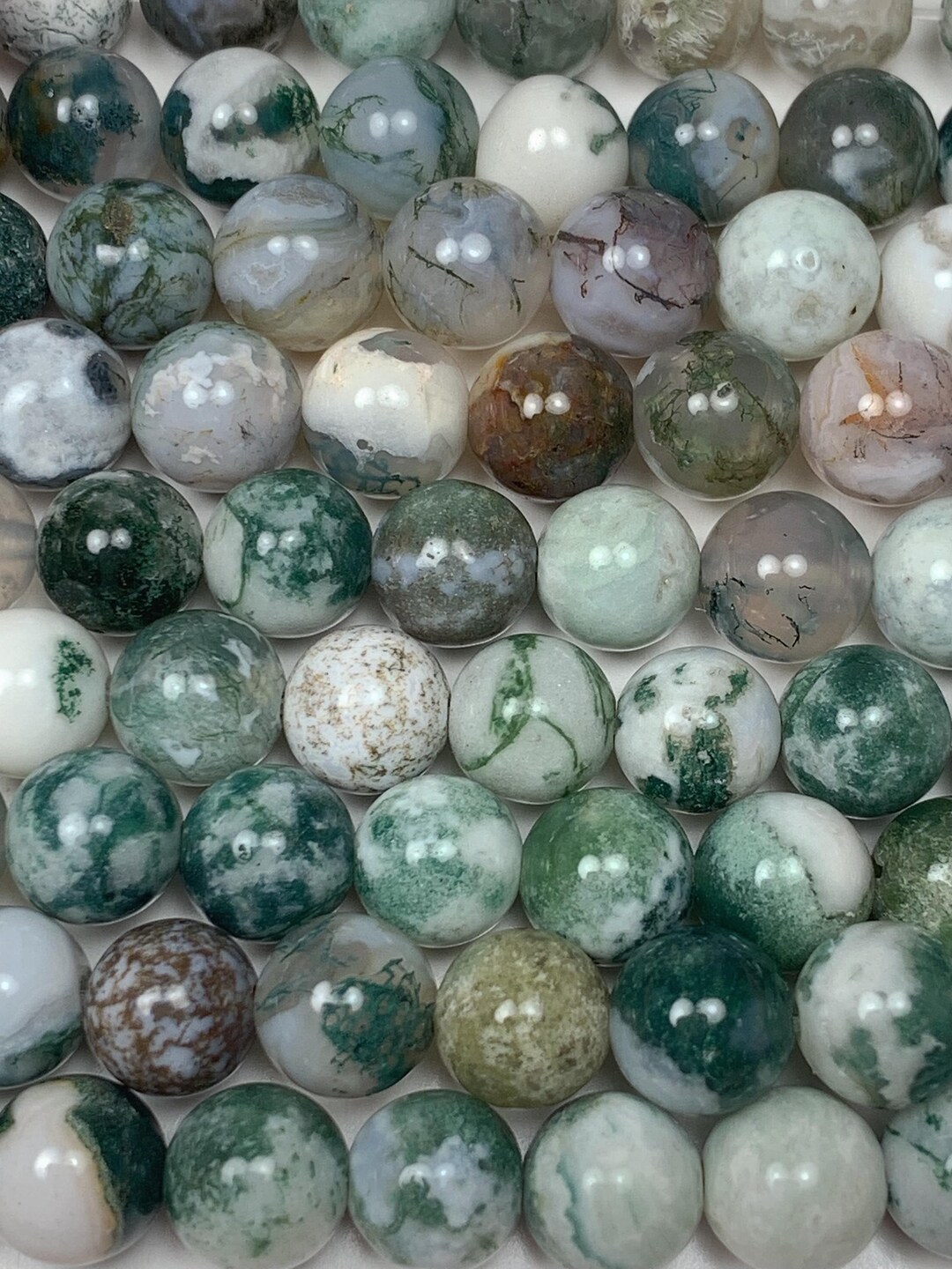 Natural Green Tree Agate Smooth Round Beads: Gemstone Strand (15.5