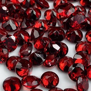 5mm Supper Good Color Grade AAA Genuine Natural Deep Red Garnet Loose ...