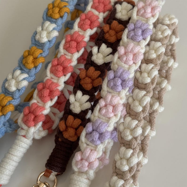 Handmade Weave Cat Paws Crochet Keychains, Macrame Wristlet Keychain ...