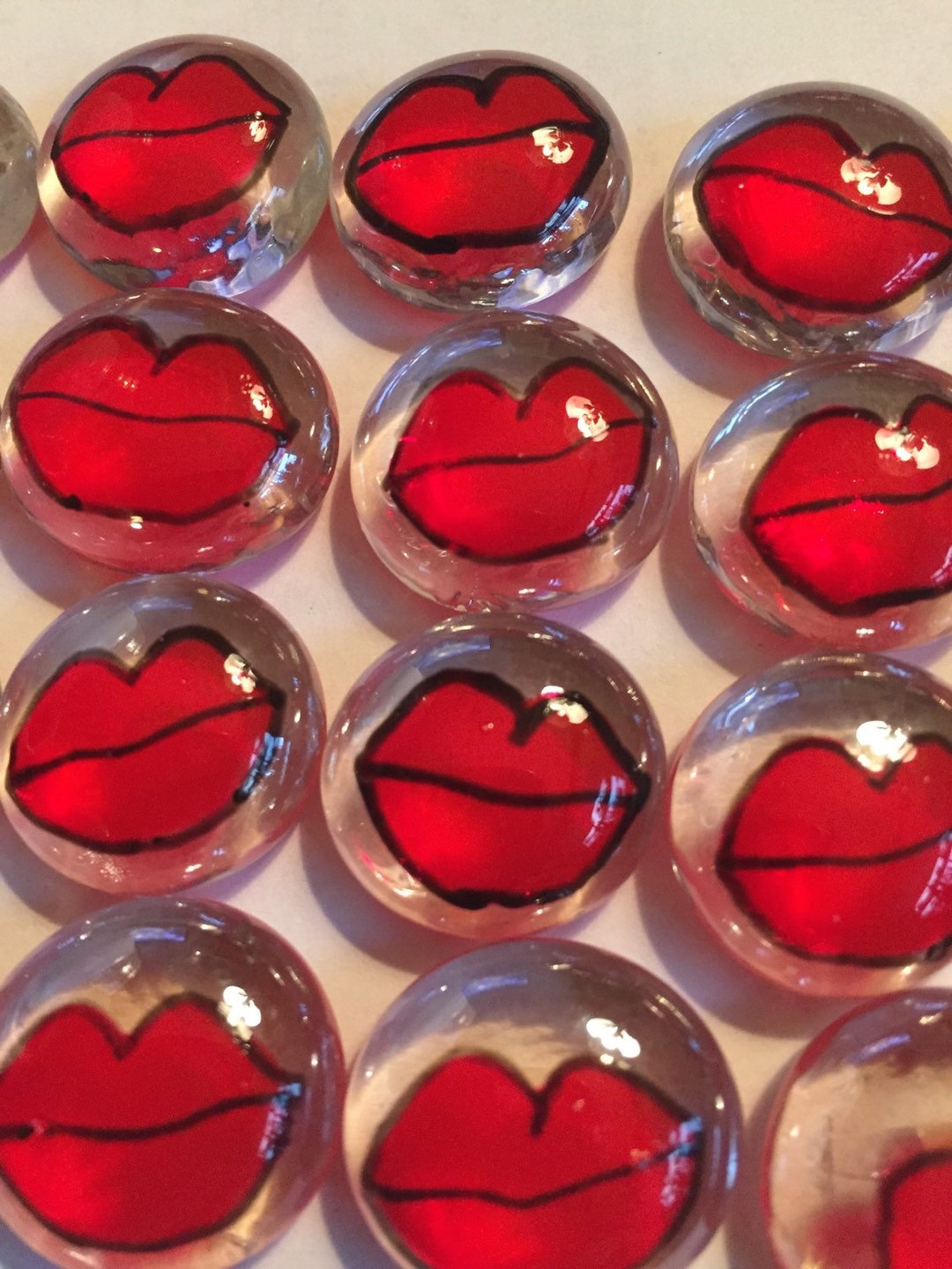 Hand Painted Glass Gems Party Favors Mini Art Red Lips Kiss Set of 50 ...