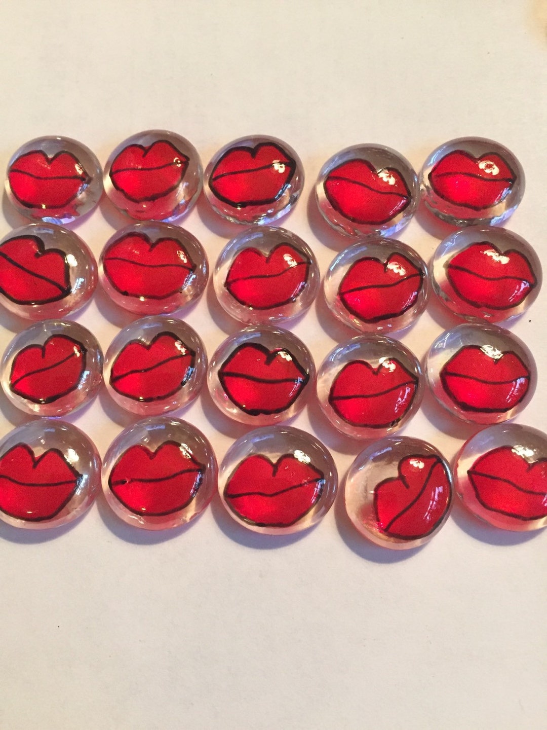 Lips Hand Painted Glass Gems Party Favors Weddings Mini Art Red Lips ...