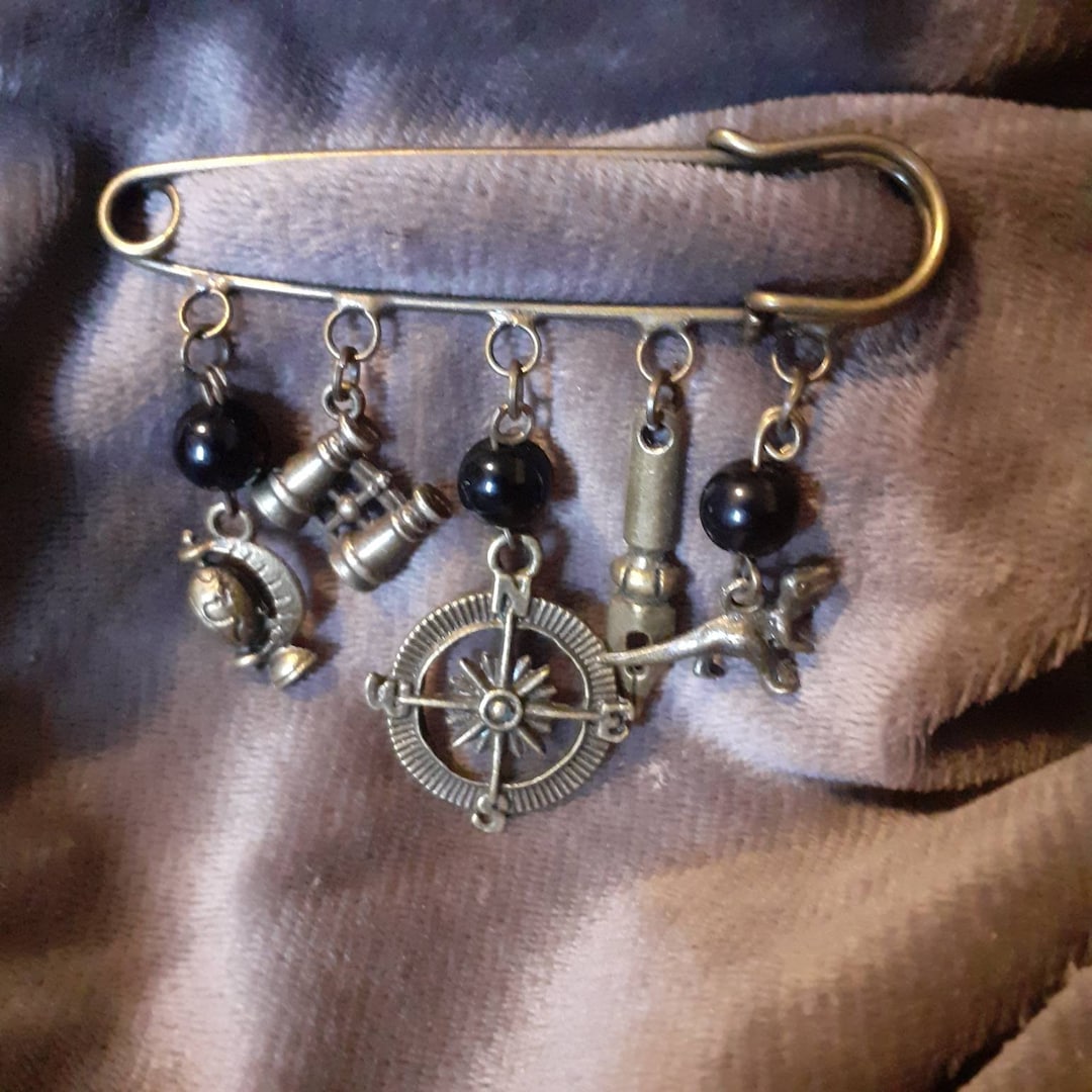 Steampunk Lost World Explorer Kilt Pin Brooch - Etsy Canada