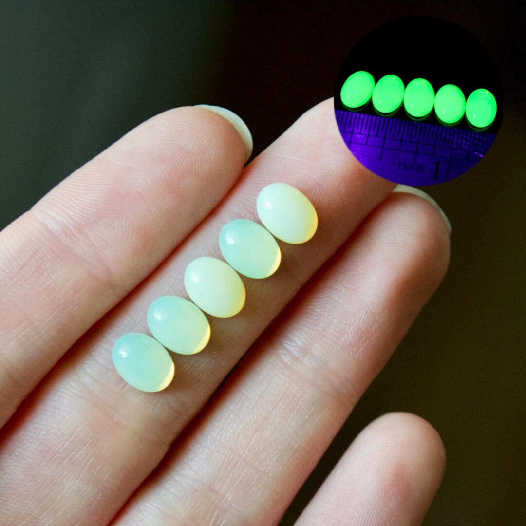 8mm X 6mm UV Reactive Uranium Glass Cabochons - Etsy