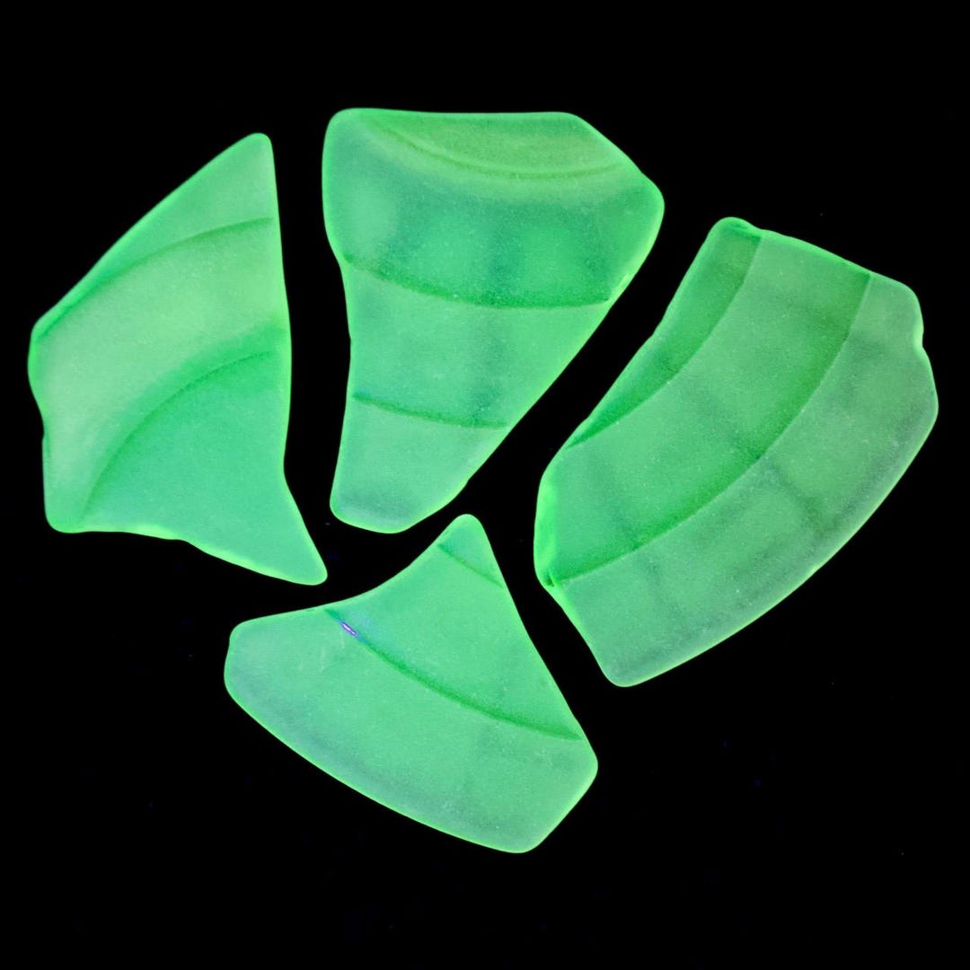 UV Reactive Uranium Tumbled Green Glass Pieces - Etsy