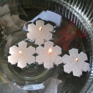 Set of 10 White Snowflake Floating Candles Dinner Party Wedding ...