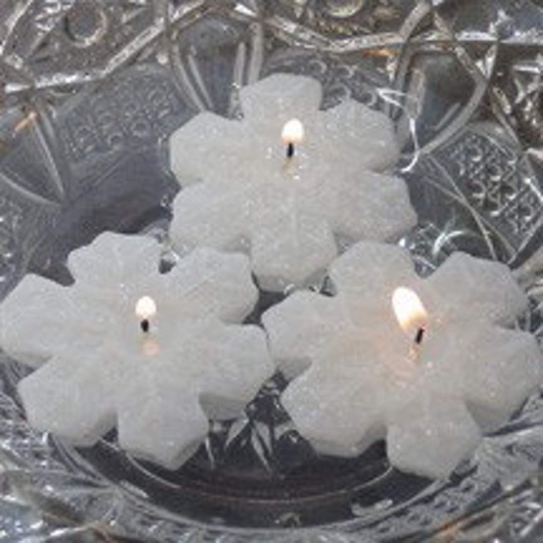 Set of 10 White Snowflake Floating Candles Dinner Party Wedding ...