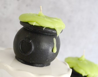 Witches Cauldron Candle Scented in Berry Bewitching Brew | Etsy