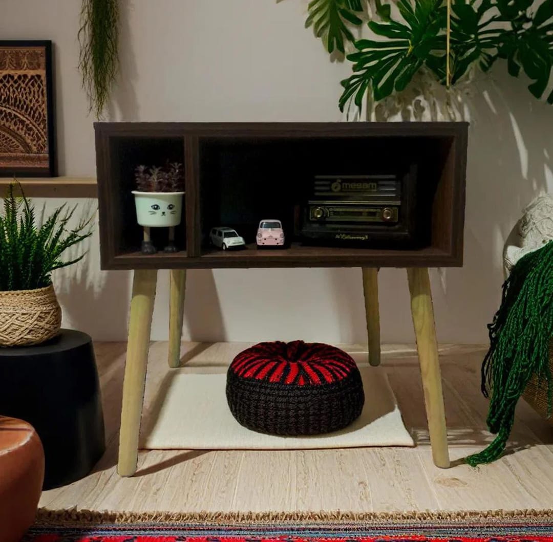 Small Wooden CRT TV Stand Retro Crt Tv Stand Handmade Mini Tv Stand ...