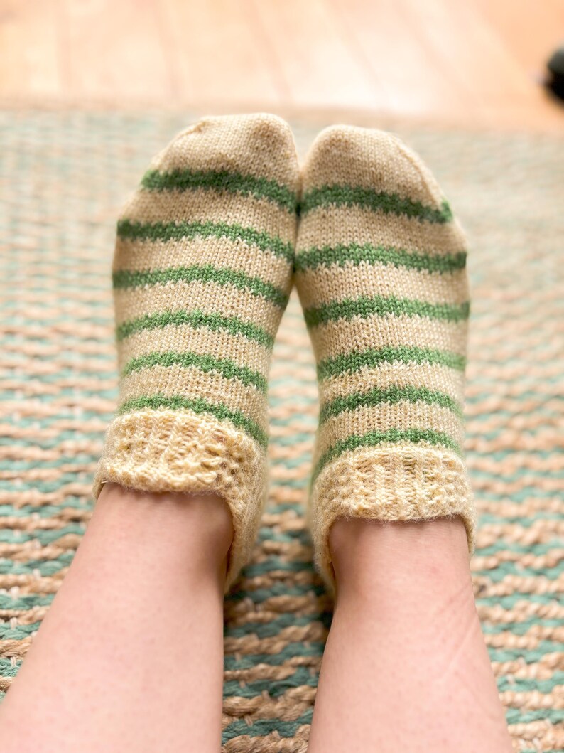 Opposites Attract Sock Knitting Pattern Cuff Down, Scallop Lace Edge ...