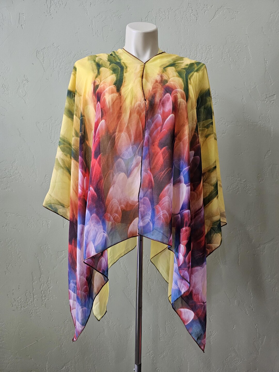 Macaw on the Move Serape ~ One Size Fits All ~ Italian Silk ~ Wear FOUR ...