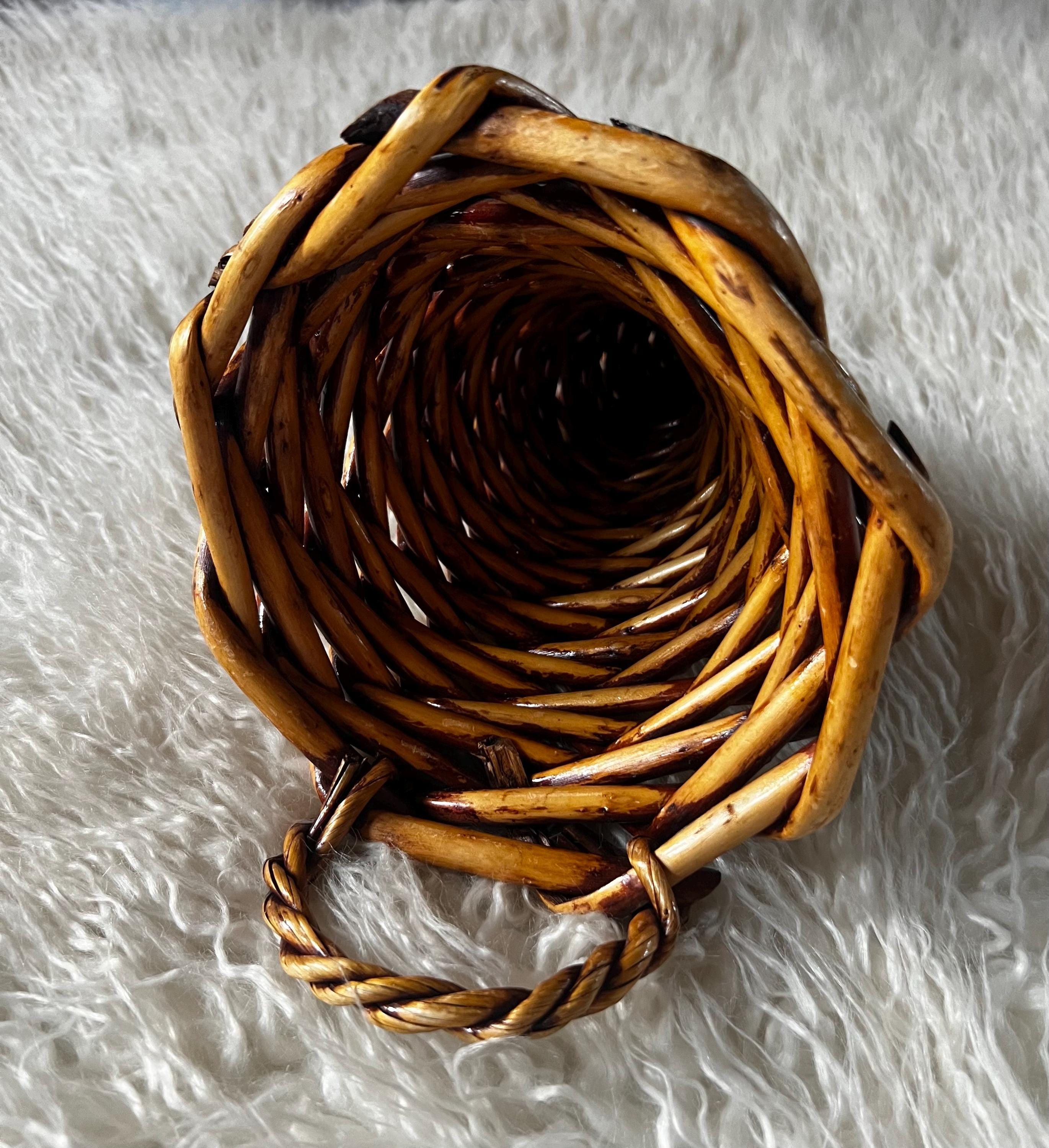 Large 15” Woven Decorative Cornucopia Basket With Handle, Walll Planter ...