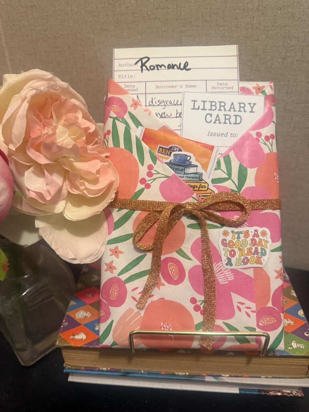 Blind Date With a Book | Wrapped Surprise Pre-owned Book | Mystery Gift ...