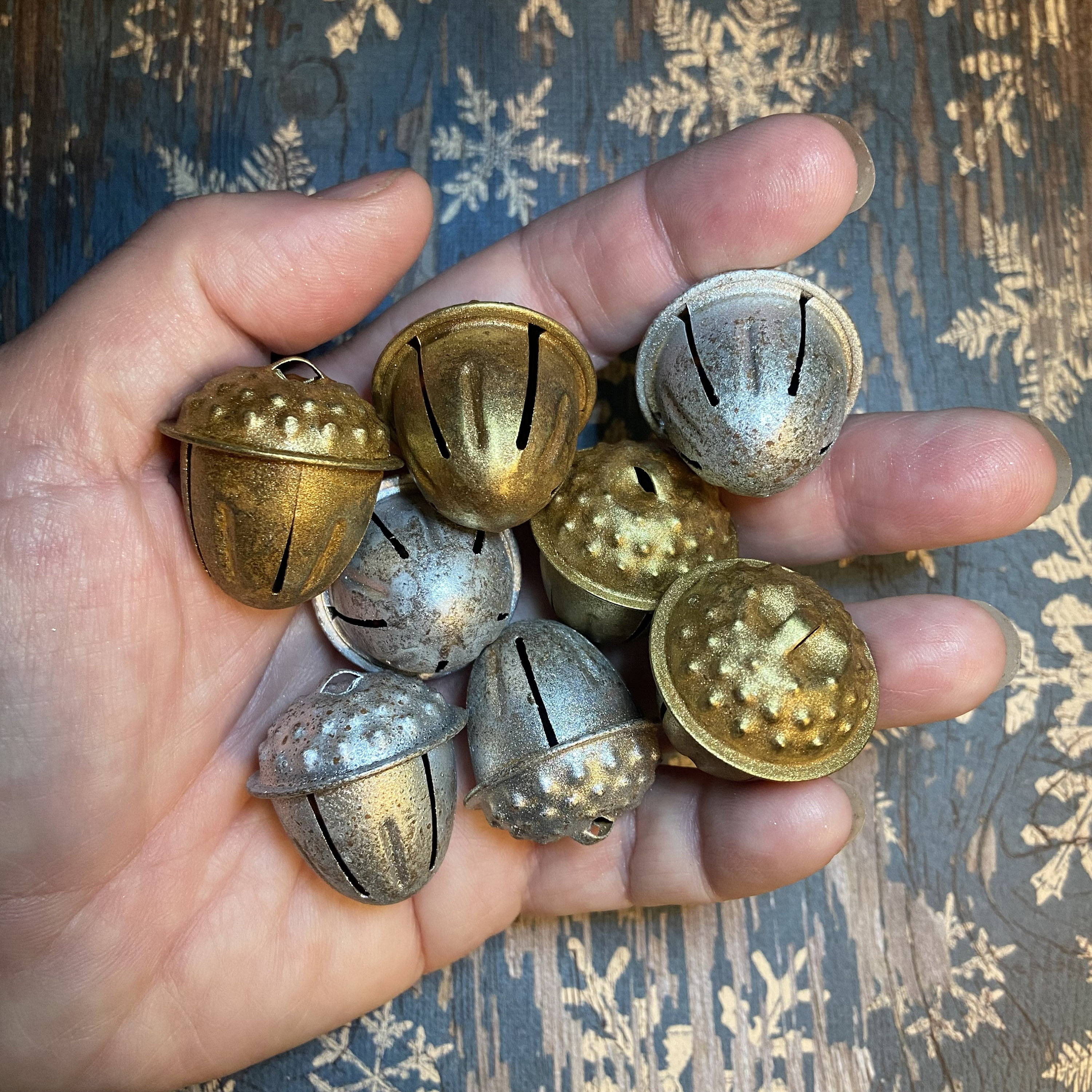 Set of 8 Vintage-style Metal Acorn Bells - Small (silver & Gold) - Etsy