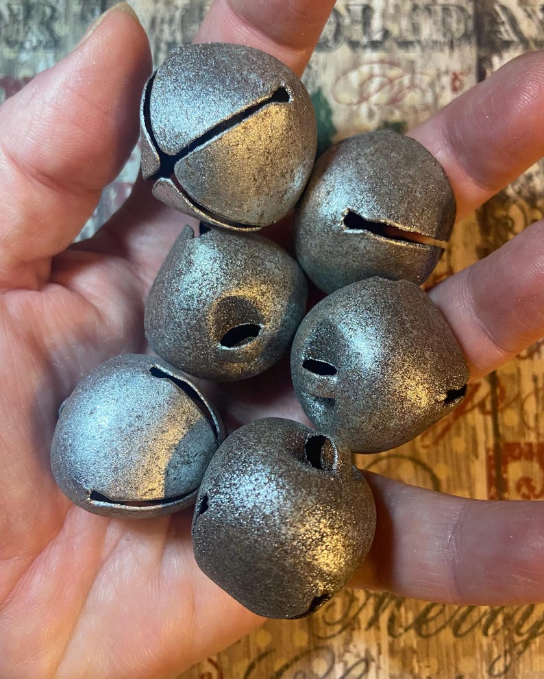SILVER 30mm Rustic Vintage Style Farmhouse Jingle Bells / Set of 6 - Etsy