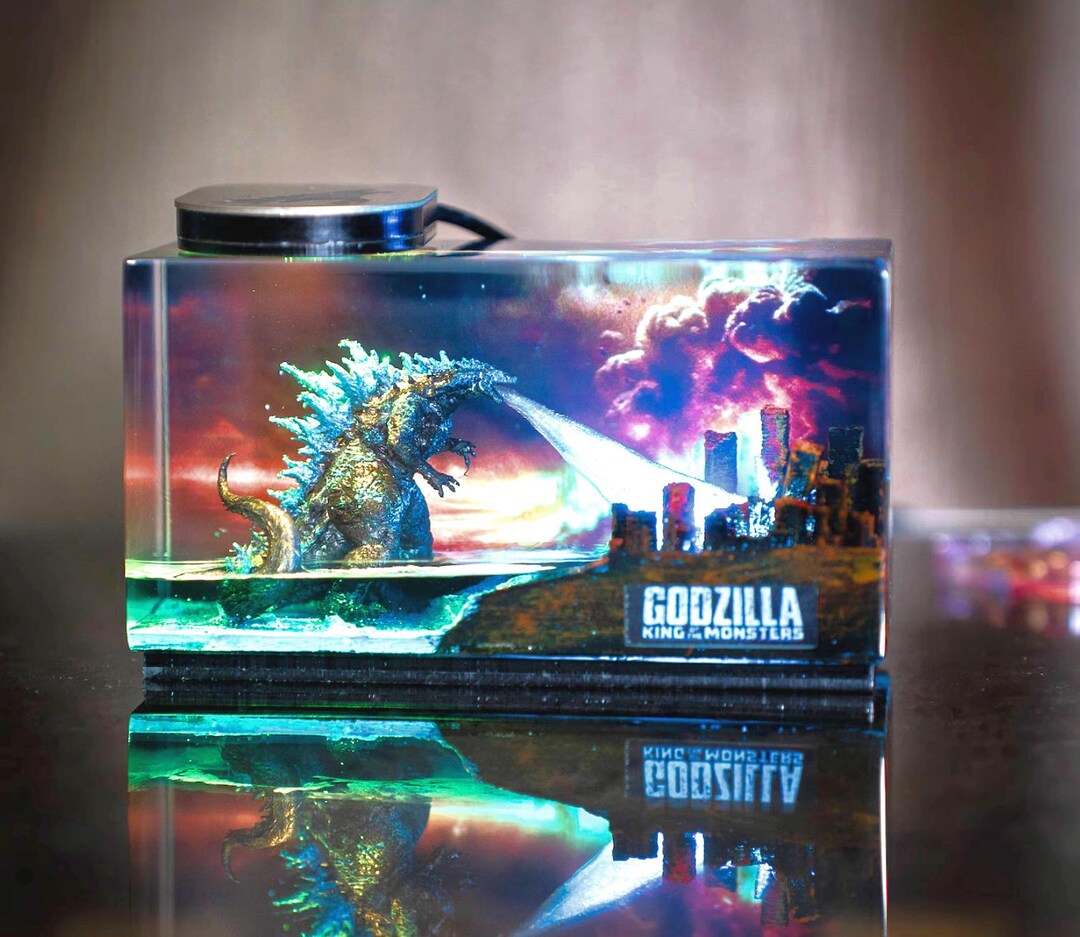 God.zilla. Monster Hunter Resin Light Night kingotmonsters, Diorama ...