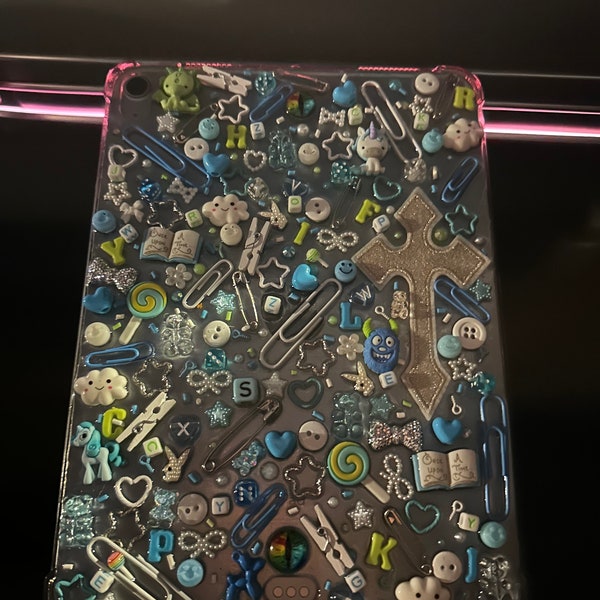 Black Junk iPad Case - Etsy