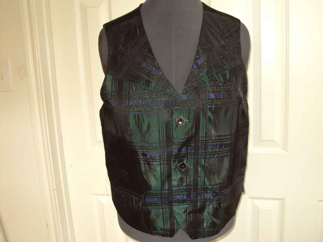 Gamblers Vest, Black and Dark Green Plaid With Front Yoke Mens Size 46 ...