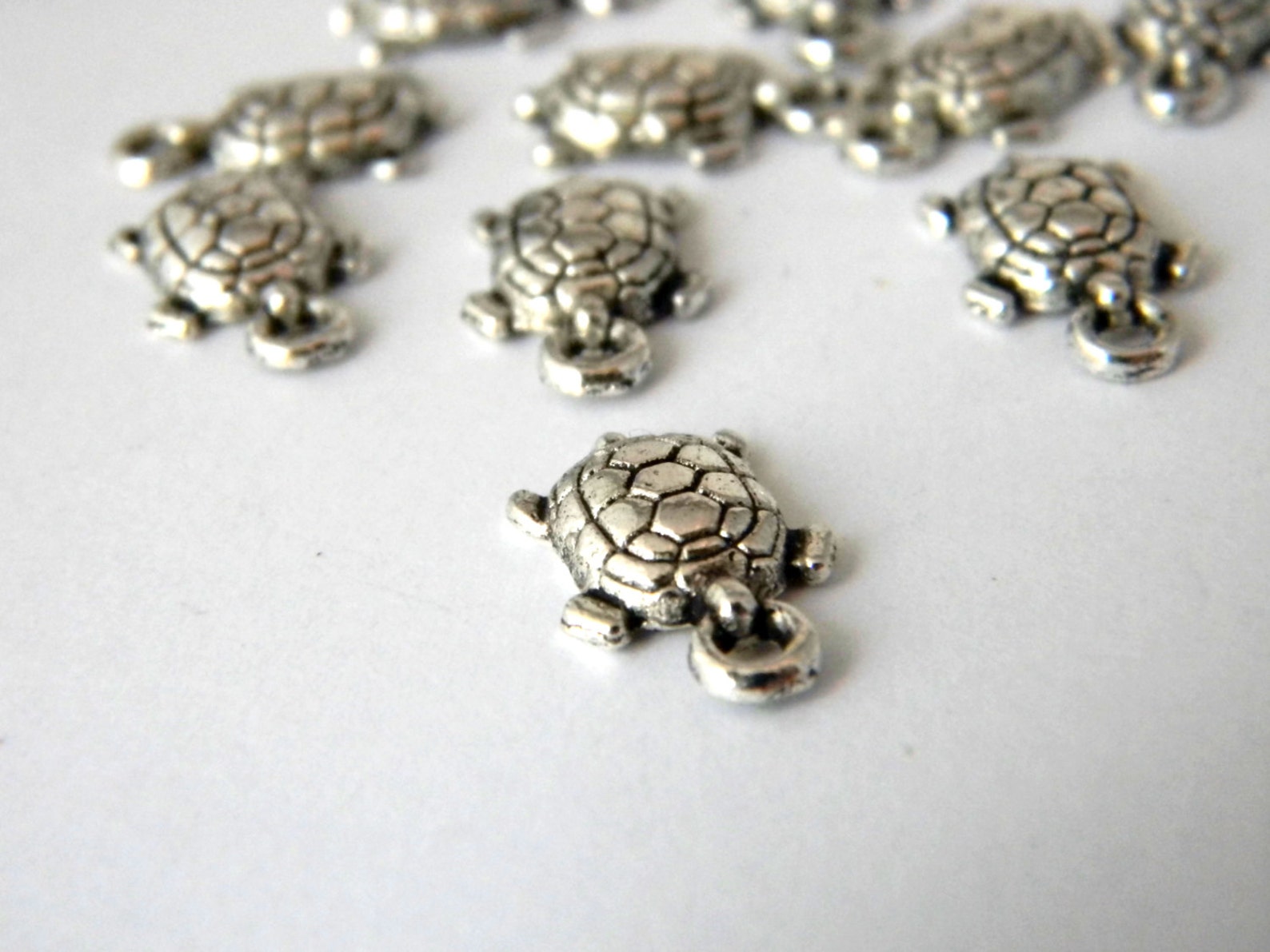 Small Turtle Charms Set of 10 Silver Color 15x9mm Tortoise - Etsy