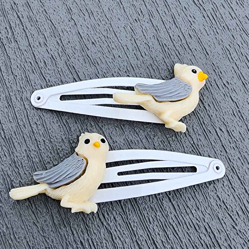 Gray Wing Bird Hair Clips Set of Two White Hair Clip Metal Snap ...