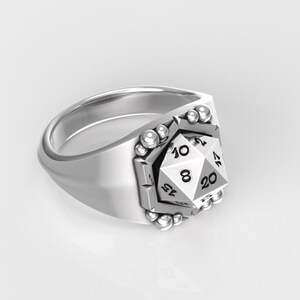 Wide Men's Dnd D20 Silver Signet Ring - Geeky D&D Statement Ring Gift ...