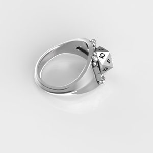 Wide Men's Dnd D20 Silver Signet Ring - Geeky D&D Statement Ring Gift ...