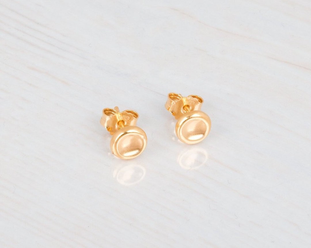 Gold Pebble Stud Earrings Delicate Gold Studs Small Disc - Etsy