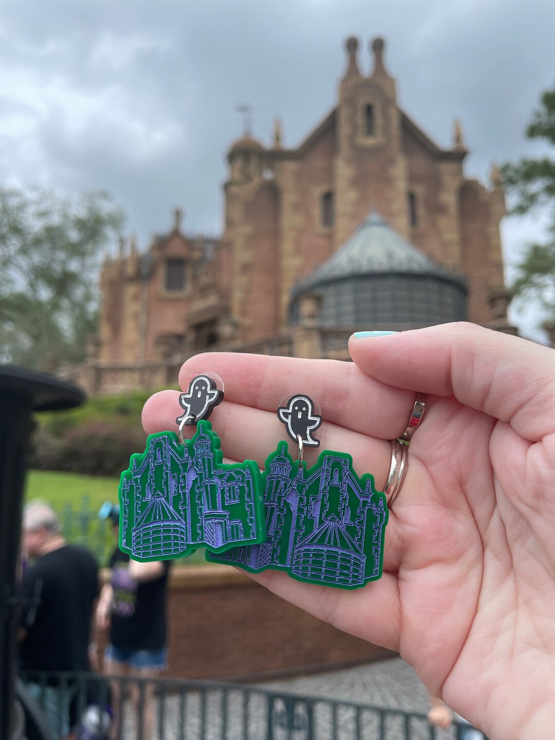 Haunted Mansion Inspired Ghost Host Spooky Acrylic Laser Cut Earrings ...