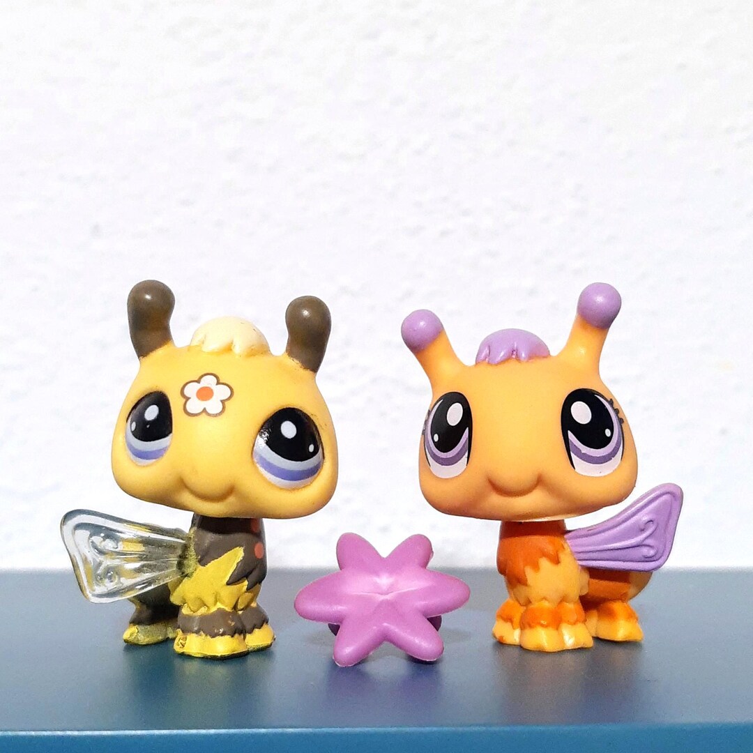 Littlest Pet Shop Bee 1307 1857 Blythe Loves LPS Hasbro Figure - Etsy
