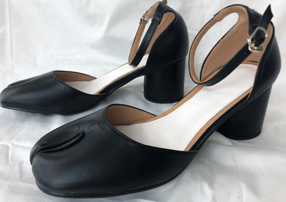 Vegan Tabi Shoes
