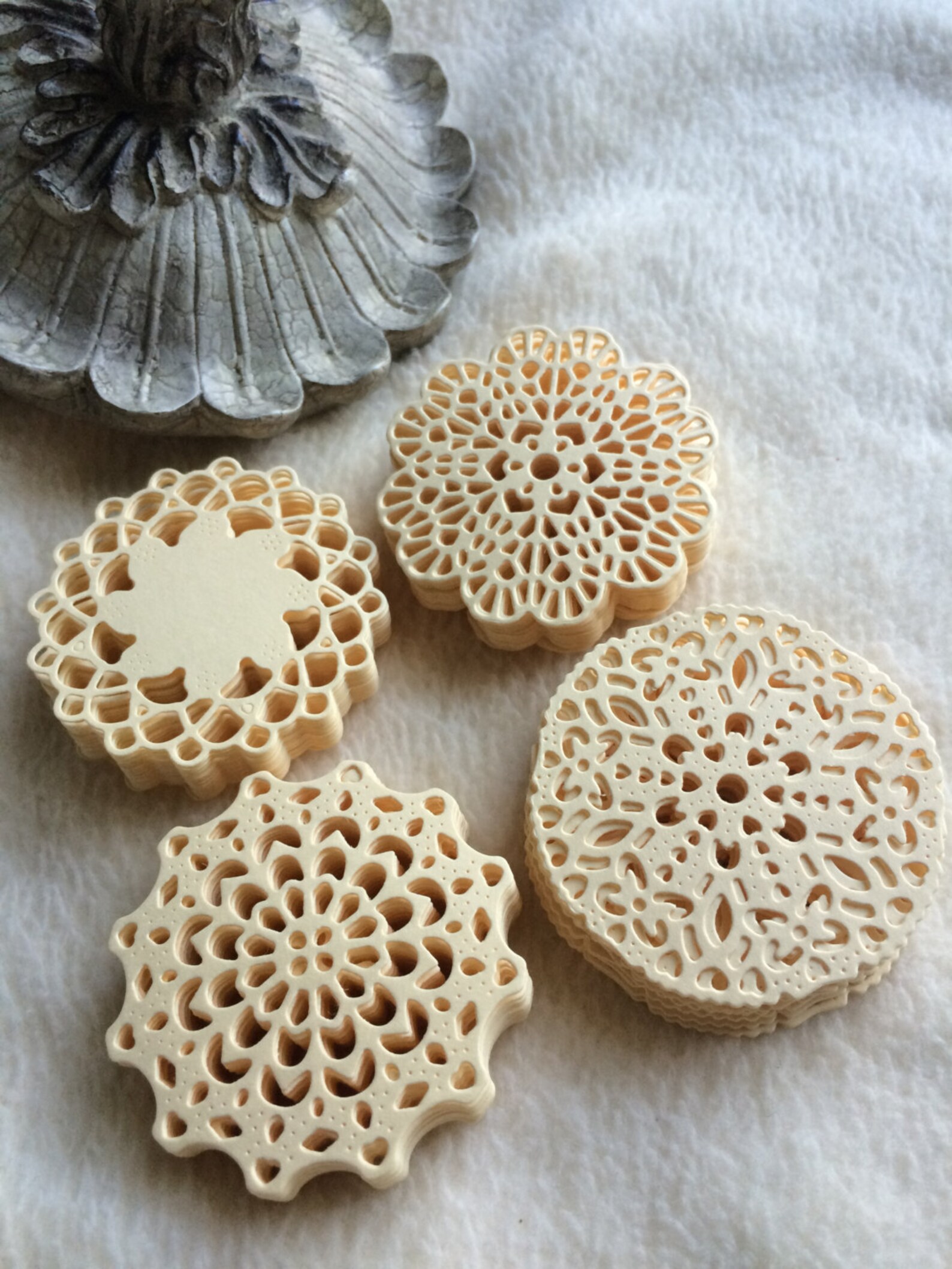 Mini Paper Doilies...100 Piece Set of Very Cute and Adorable Mini Paper ...