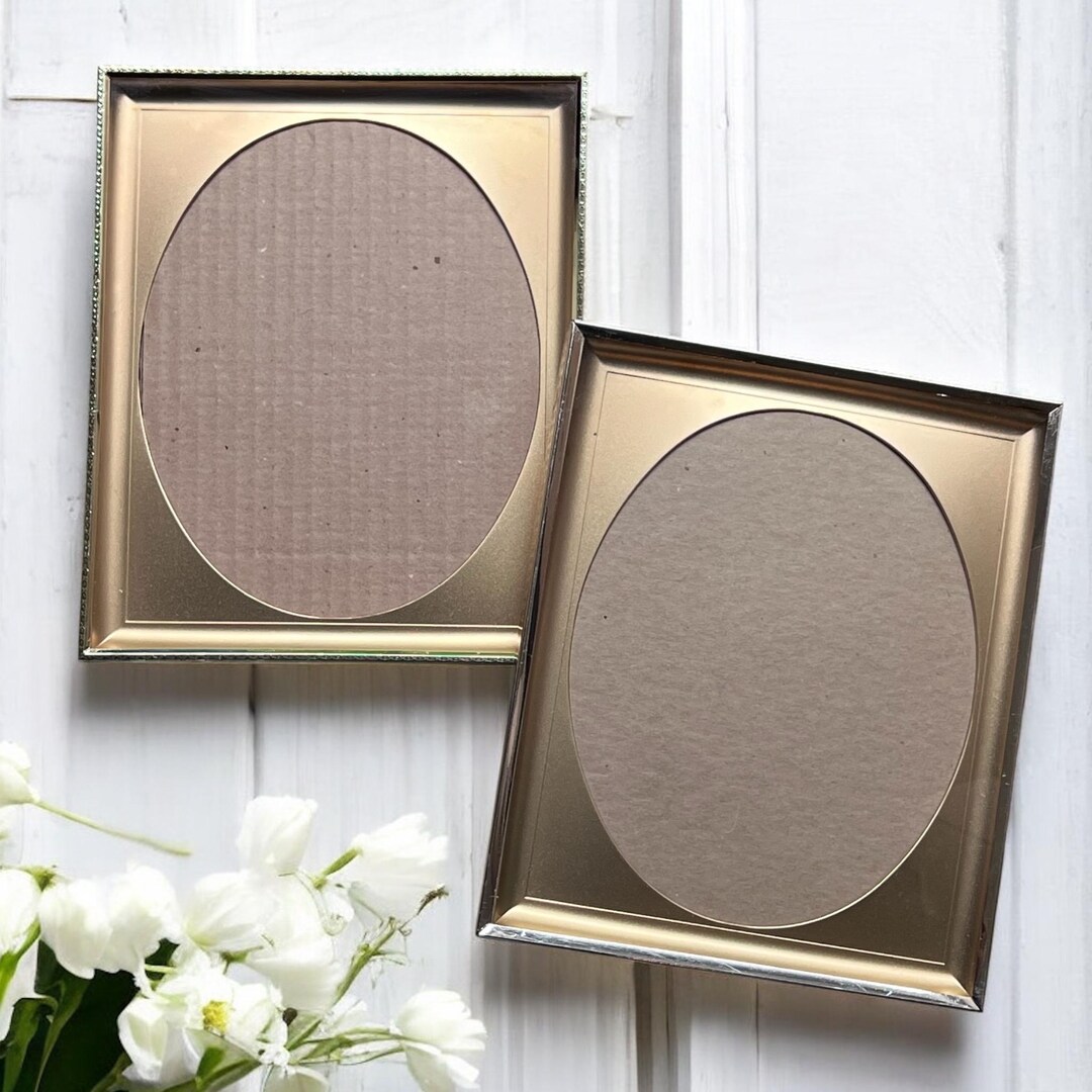 Vintage Picture Frames Shadow Box Style Gold Oval Matted Metal 8x10 ...