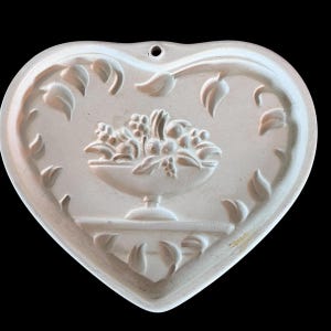 Brown Bag Cookie Molds Vintage Pampered Chef Hartstone Stoneware Heart ...