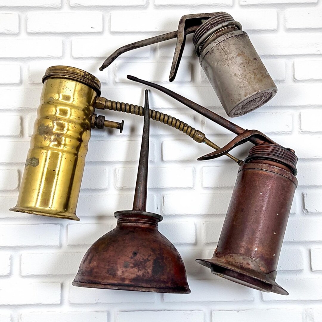 Vintage Rusty Oil Cans/eagle Oil Cans/plews Thumb Pump/man Cave ...