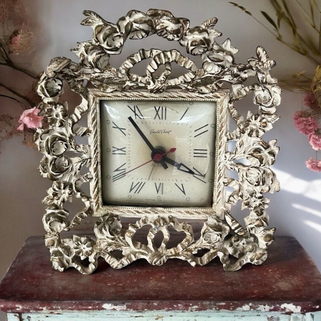 Vintage Electric Clocks Guild Crest Vanity Budoir Telechron Metal Clock ...