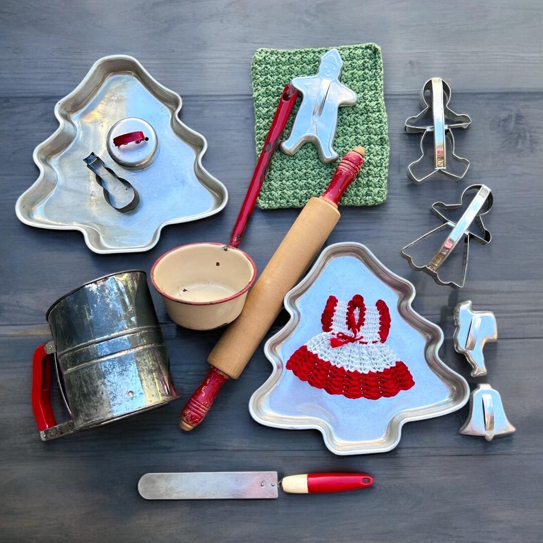 15 Piece Set of Red Vintage Bakeware/cookware Christmas Farmhouse ...