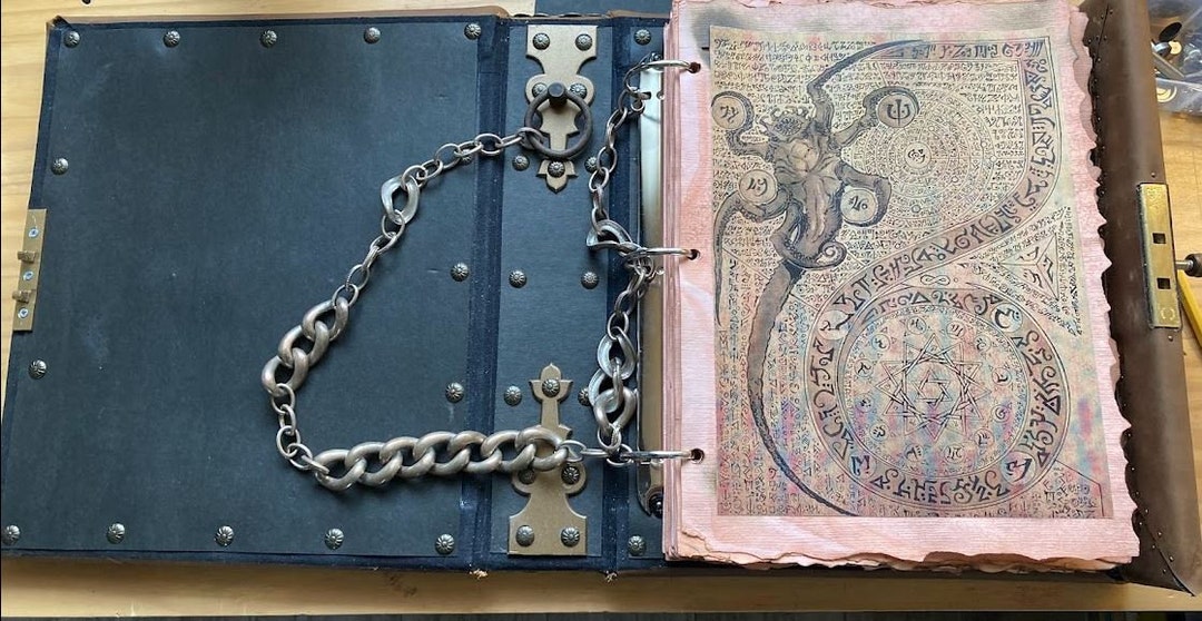 Spellbook Binder * With 2 Keys (made to Order) - Etsy