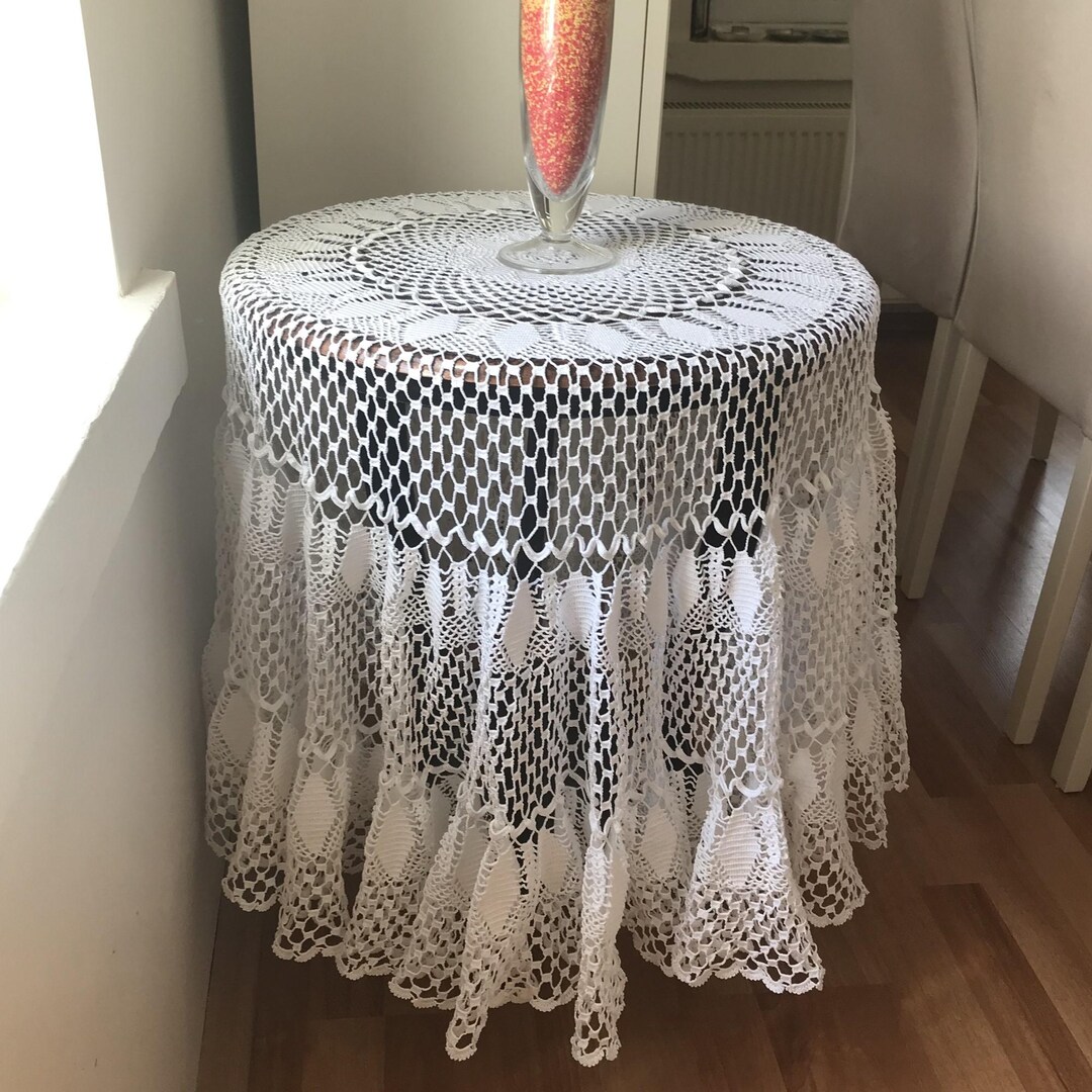 Handmade Crochet Lace Circle Tablecloth , 65 Inches Round Lace Table ...