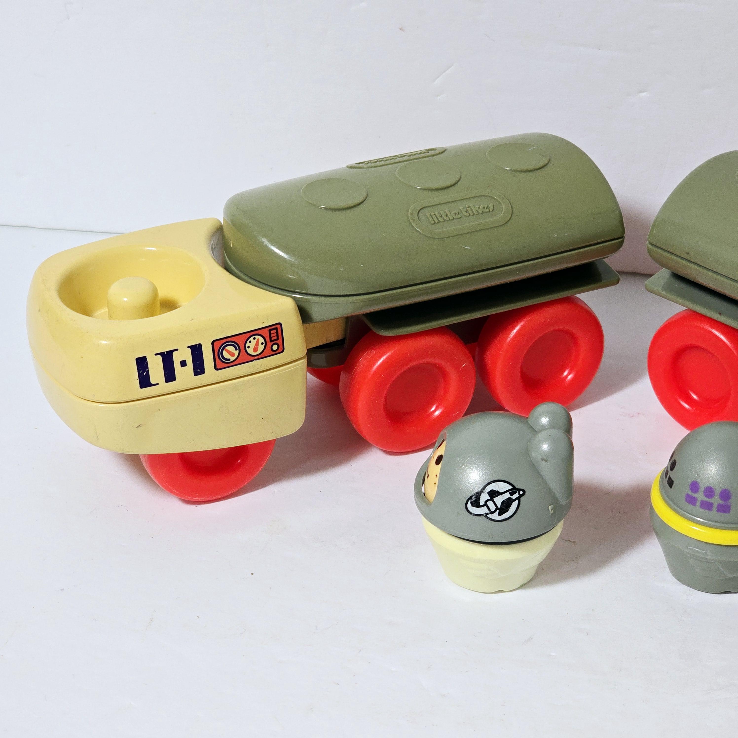 Little Tikes Vehicle Wee Waffle Blocks Space Astronaut Vintage You ...